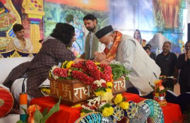 15.10.2022 : Governor Koshyari visits Bhagwat Gyan Yagya at Thane | Raj ...