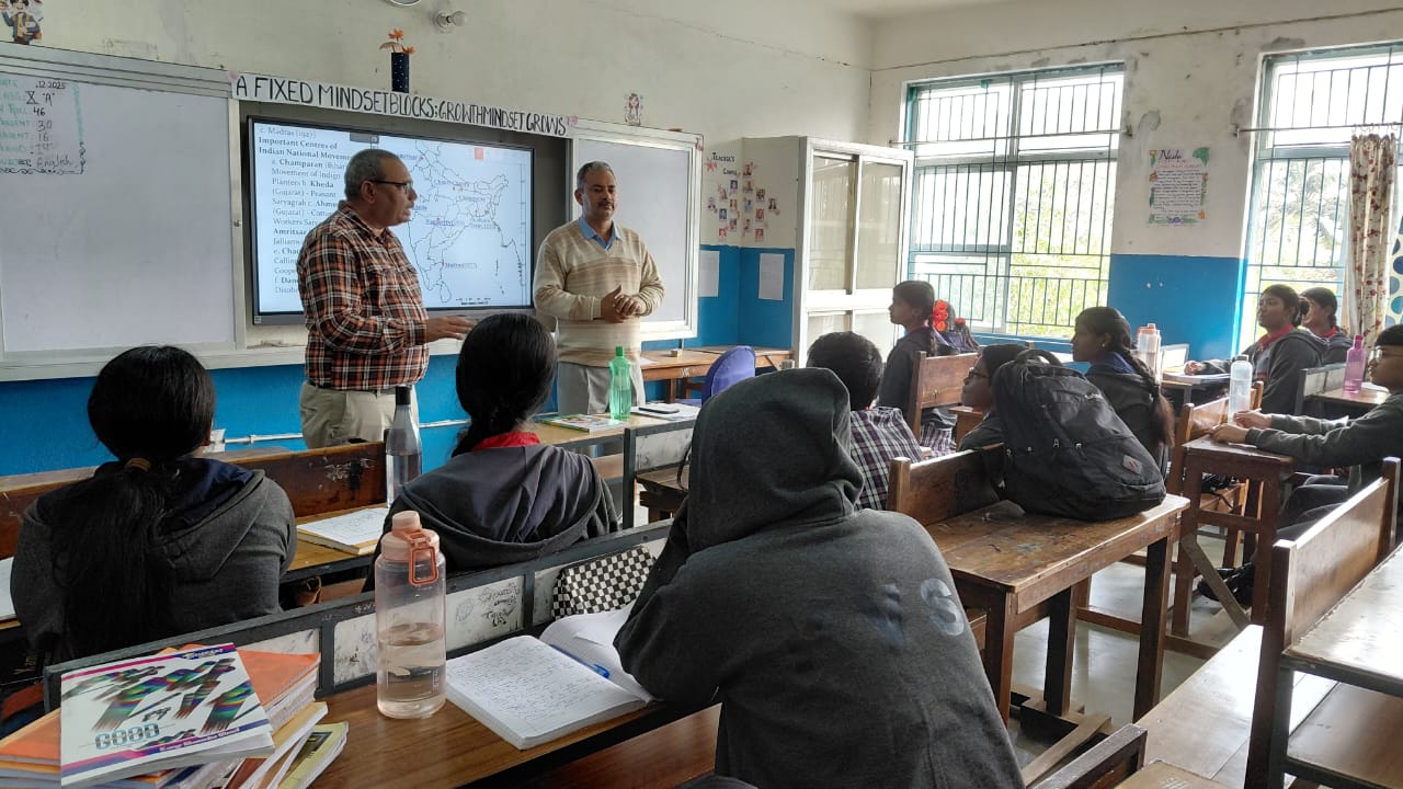 Respected Shri Anil Kumar, Assistant Commissioner, KVS RO Bhubaneswar ...